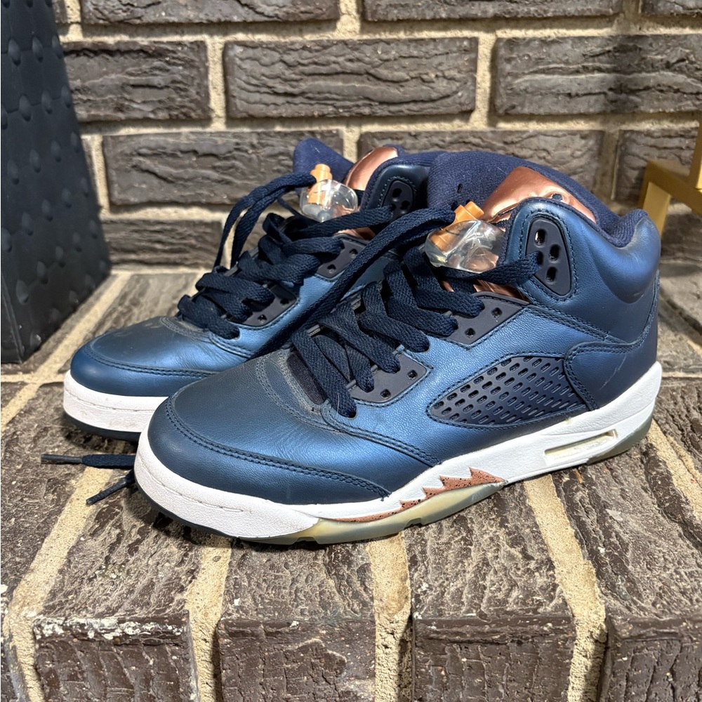 *Rare* Jordan 5 Retro “Bronze” - Gem